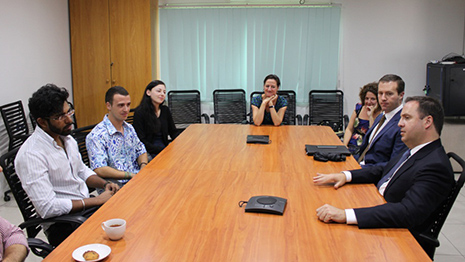 Parliamentary Secretary Ciobo meets NCP Students in Fiji | Australian ...