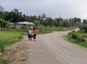 Road rehab puts school in reach in Philippines | Australian Government ...